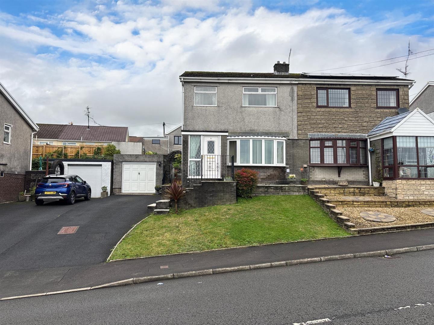 Heol Beili Glas, Llanelli - Davies Craddock